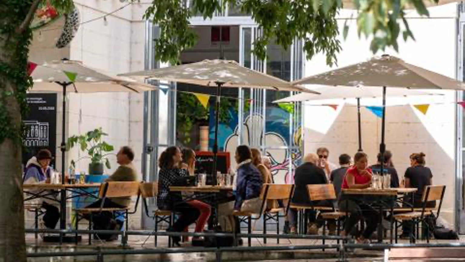 Le Radiant-Bellevue dévoile sa programmation pour 2025/2026 - Le Radar ...